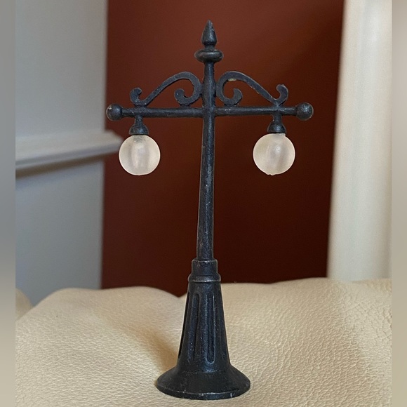Holiday | 1 Vintage Forma Vitrum Globe Street Light Lamp Vitreville ...